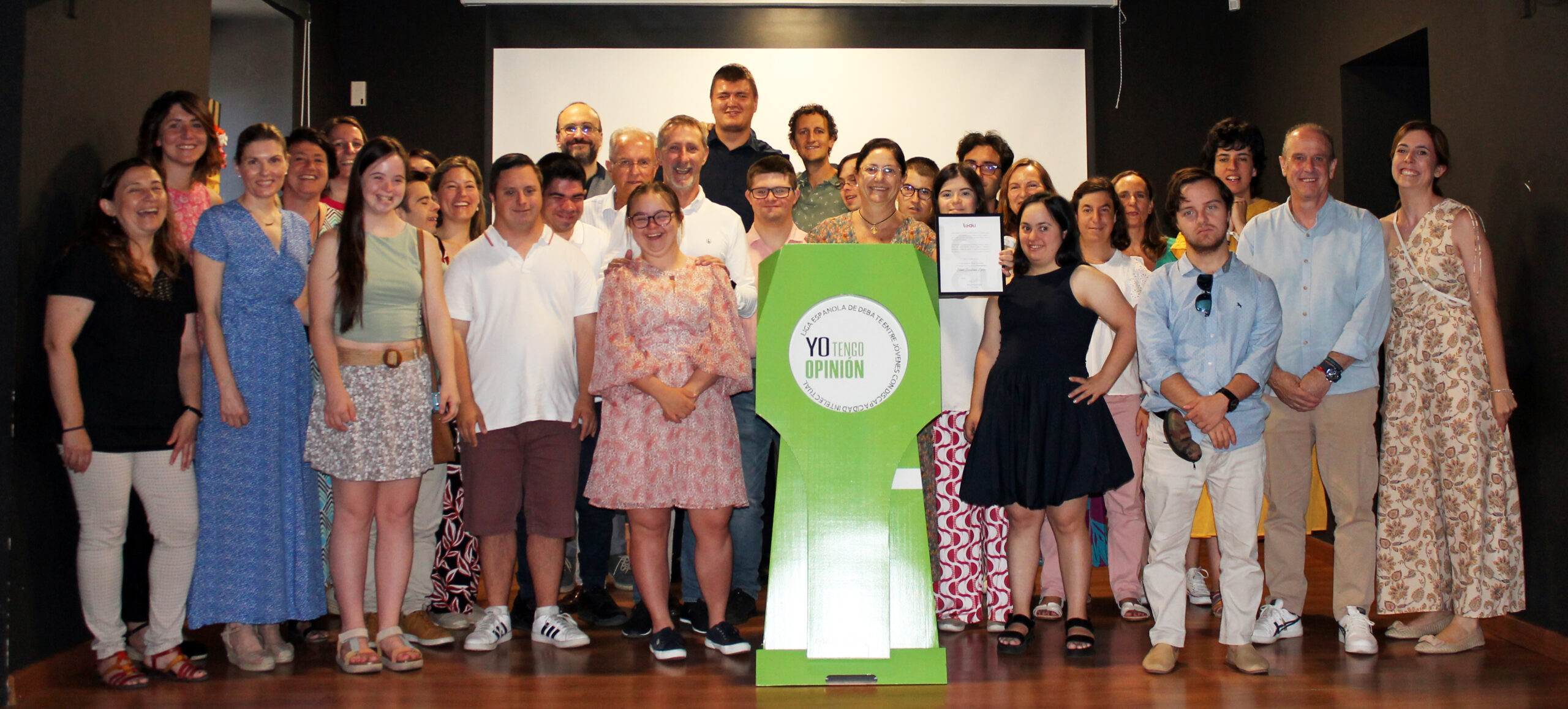 Elena Escalona, embajadora Ledu